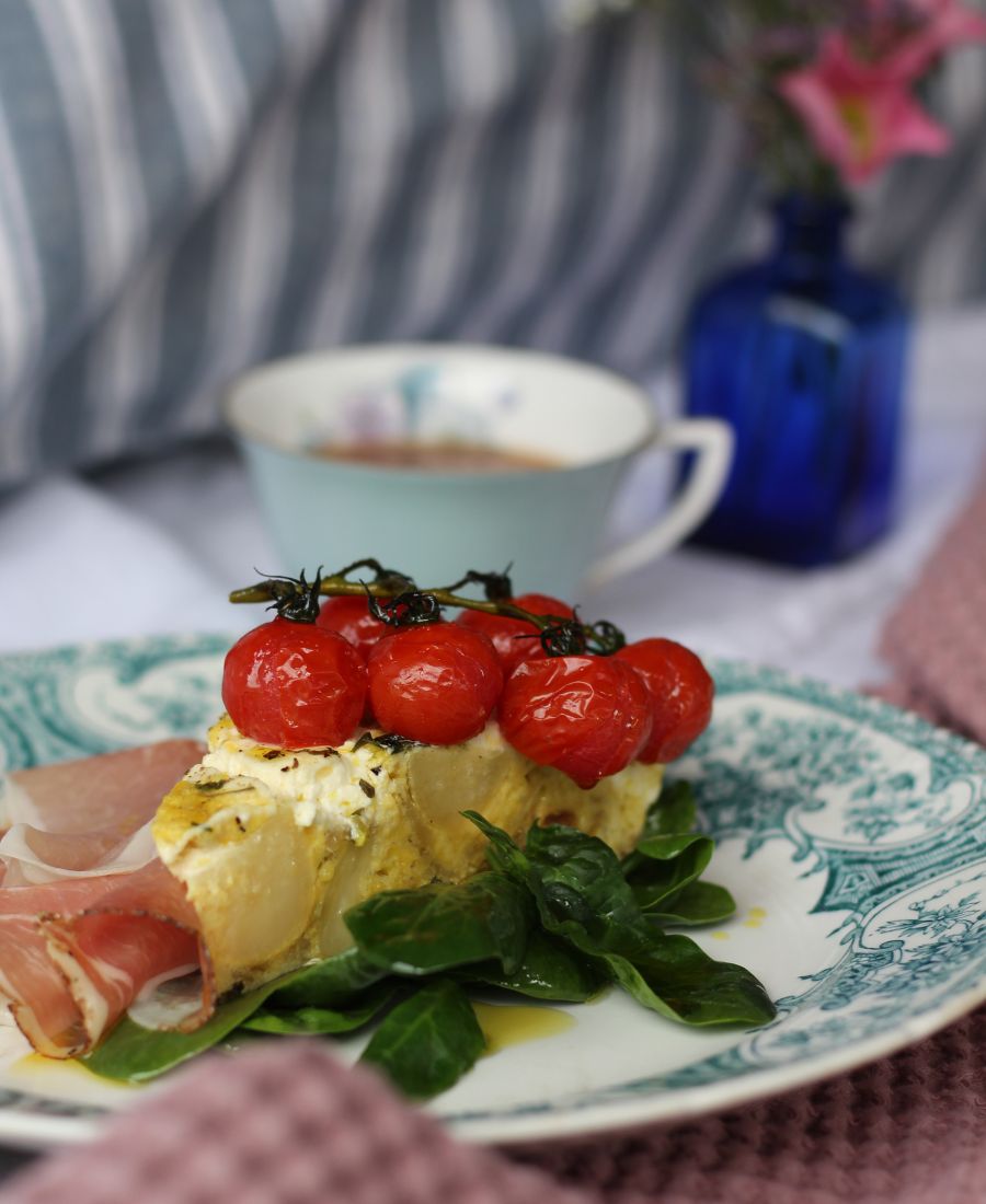 National Brunch Month: How to Host a Fabulous Brunch at Home | Secret ...