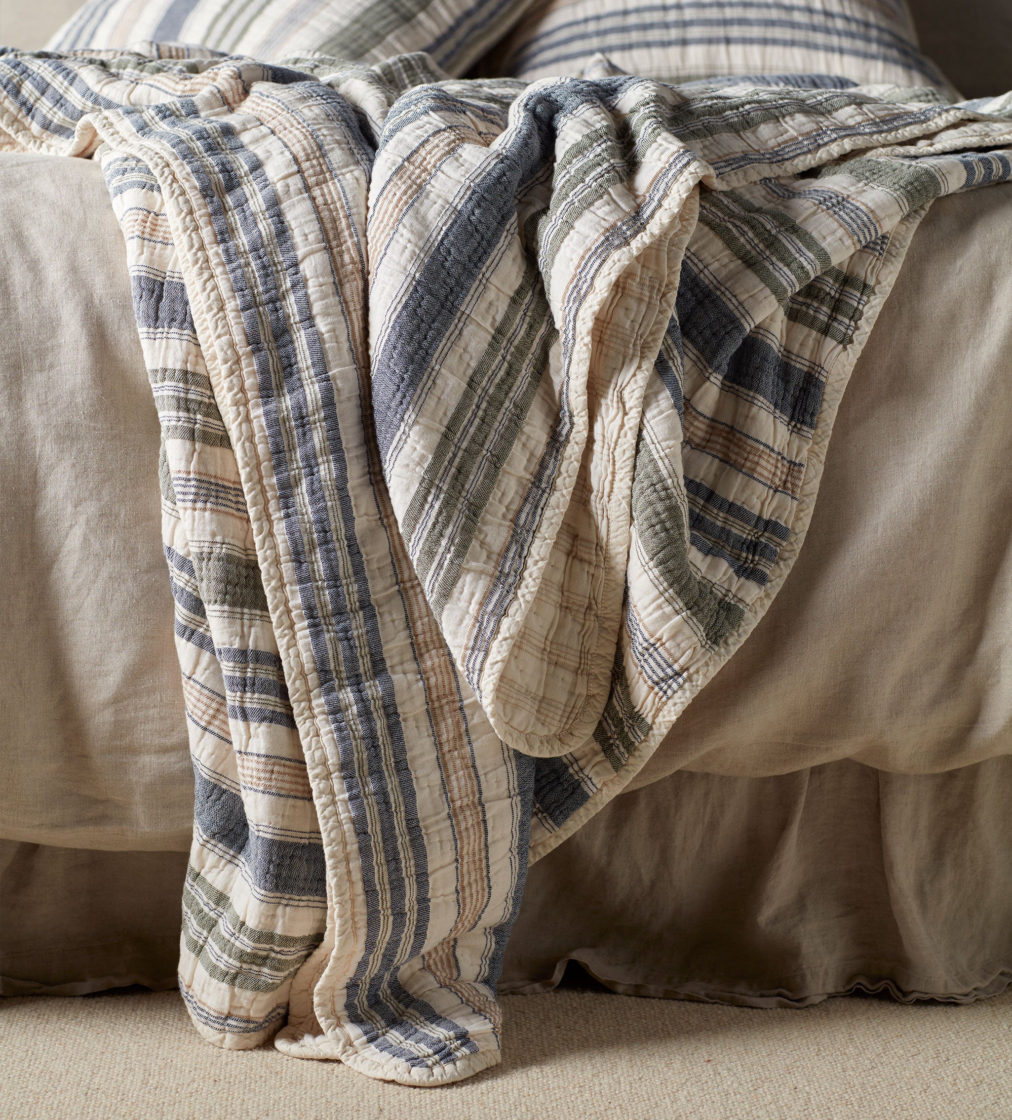 Magnus 100% Cotton Quilted Throw | Secret Linen Store
